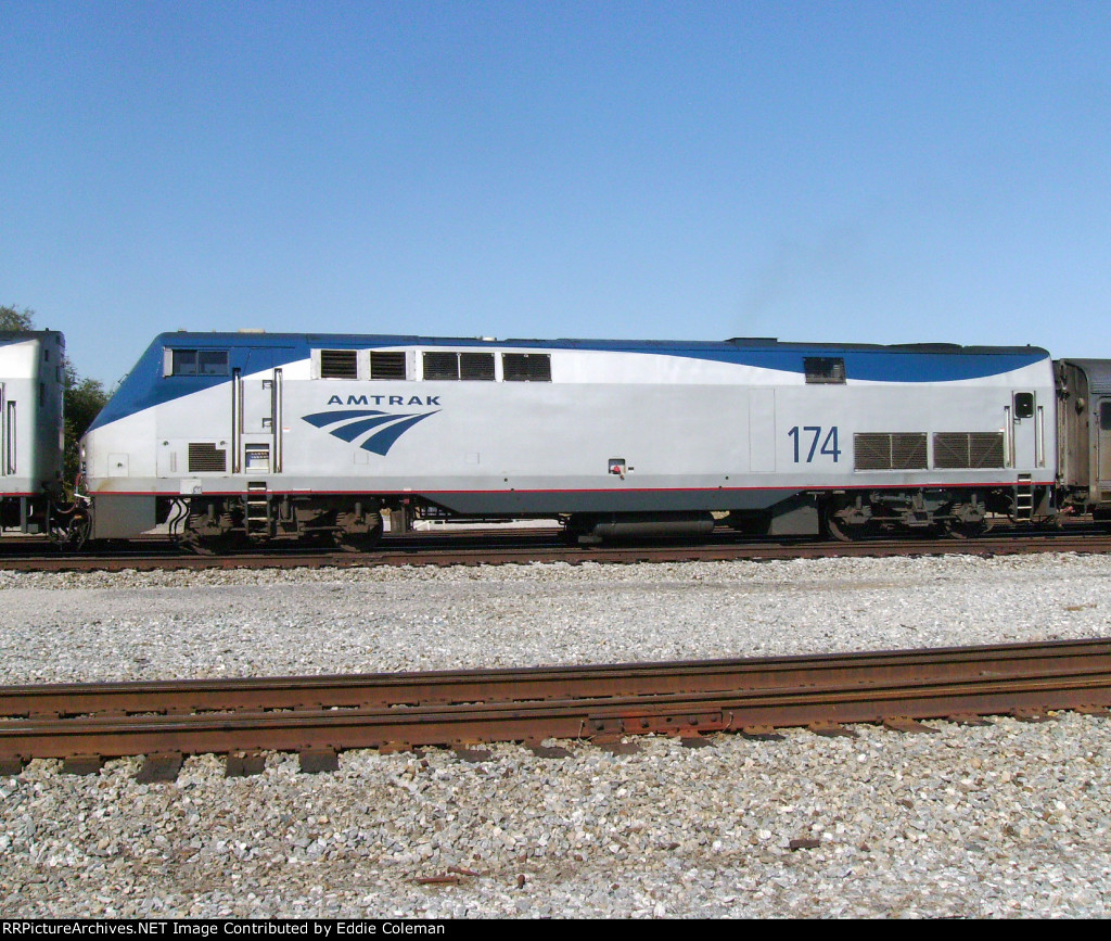 AMTK 174 (P42DC) - Blt: 6/2001